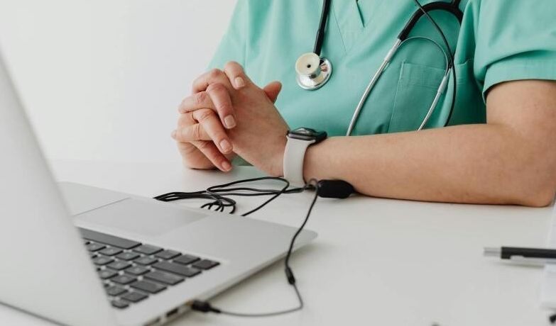 Le competenze dei professionisti sanitari per la sanità digitale - DUH ...